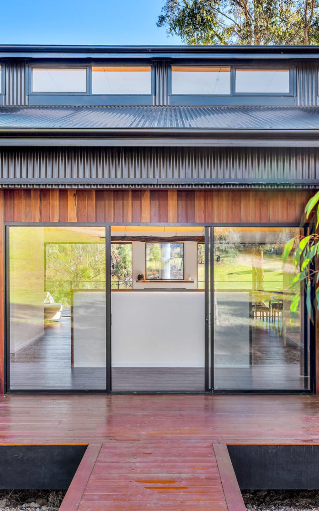 Southern Star Aluminium Windows & Doors